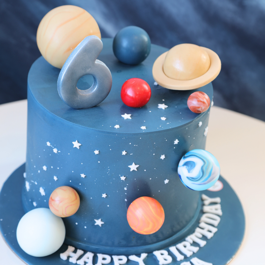 Beautiful Solar System Cake | Solar System Cake